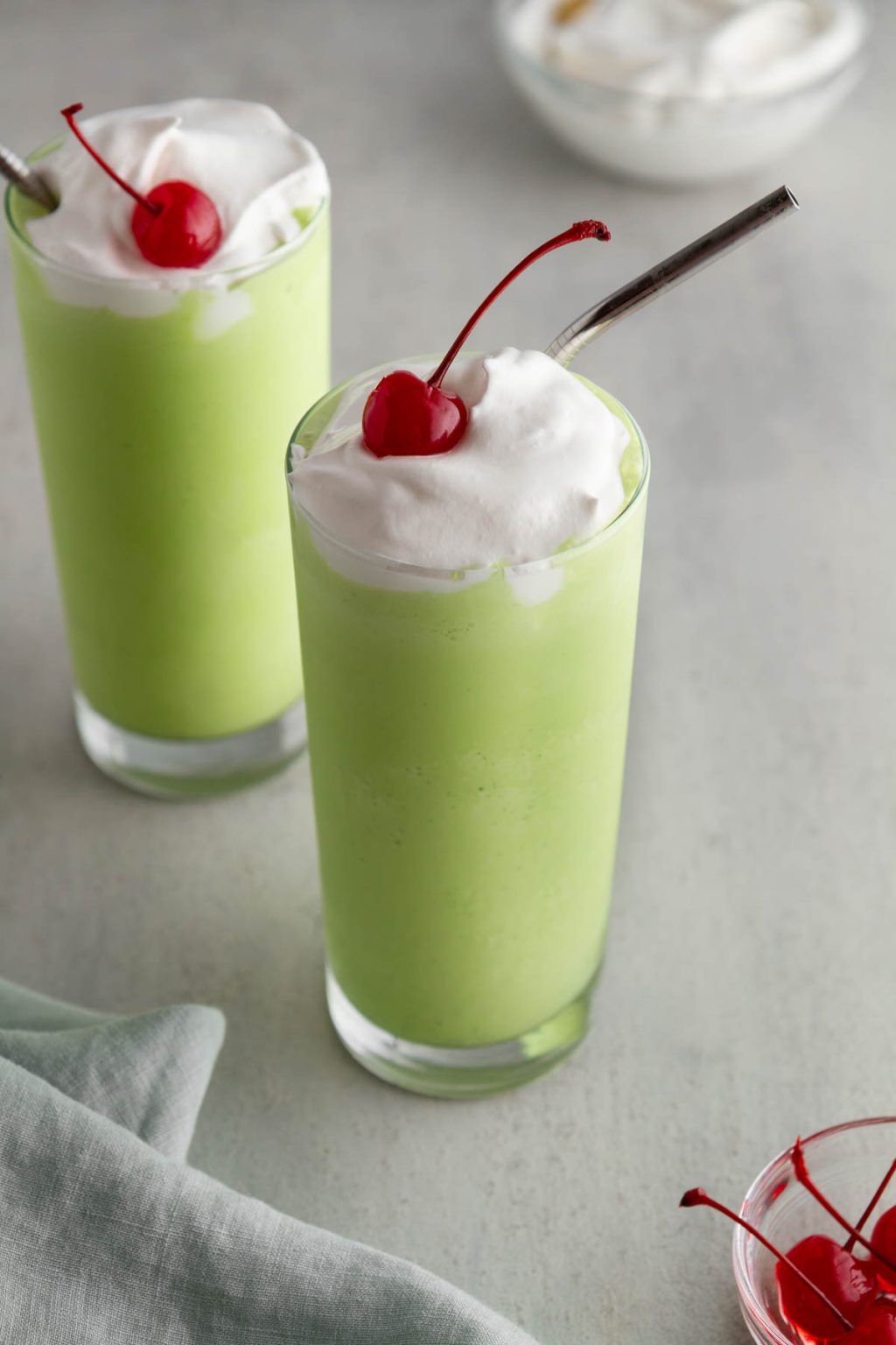 Shamrock Shakes (McDonald's Copycat Recipe) | Girl Vs Dough